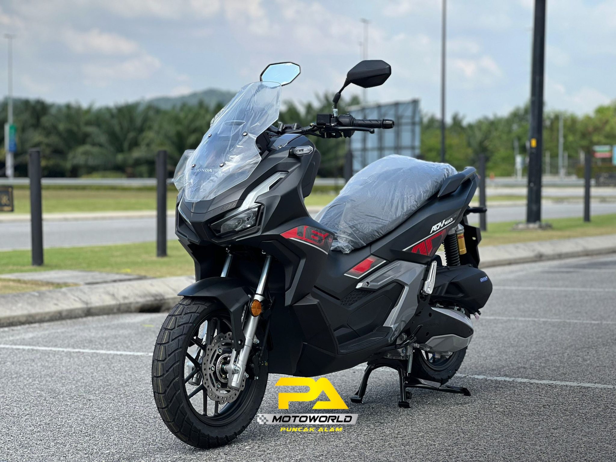 HONDA ADV 160 STD NEW 2025 COLOUR BLACK – ezbeli