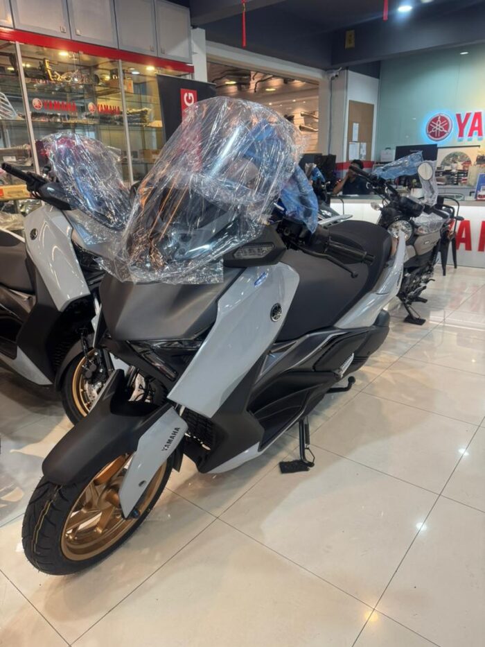 YAMAHA XMAX 2026 V3 | READY STOCK – ezbeli